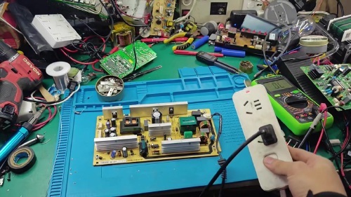 开关电源炸大滤波电容维修过程