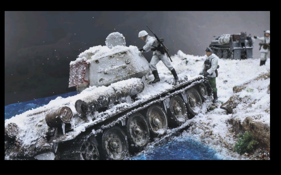 【搬运】东线冬季被遗弃的 T-34-85 模型场景制作