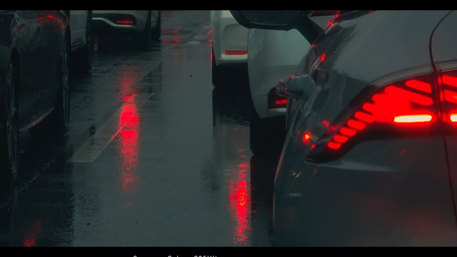 【三星S25Ultra】雨滴划过玻璃的沉闷早晨