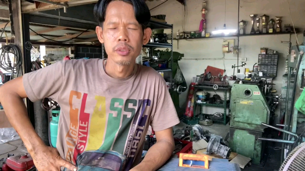 汽油机维修,研磨气门更换缸垫