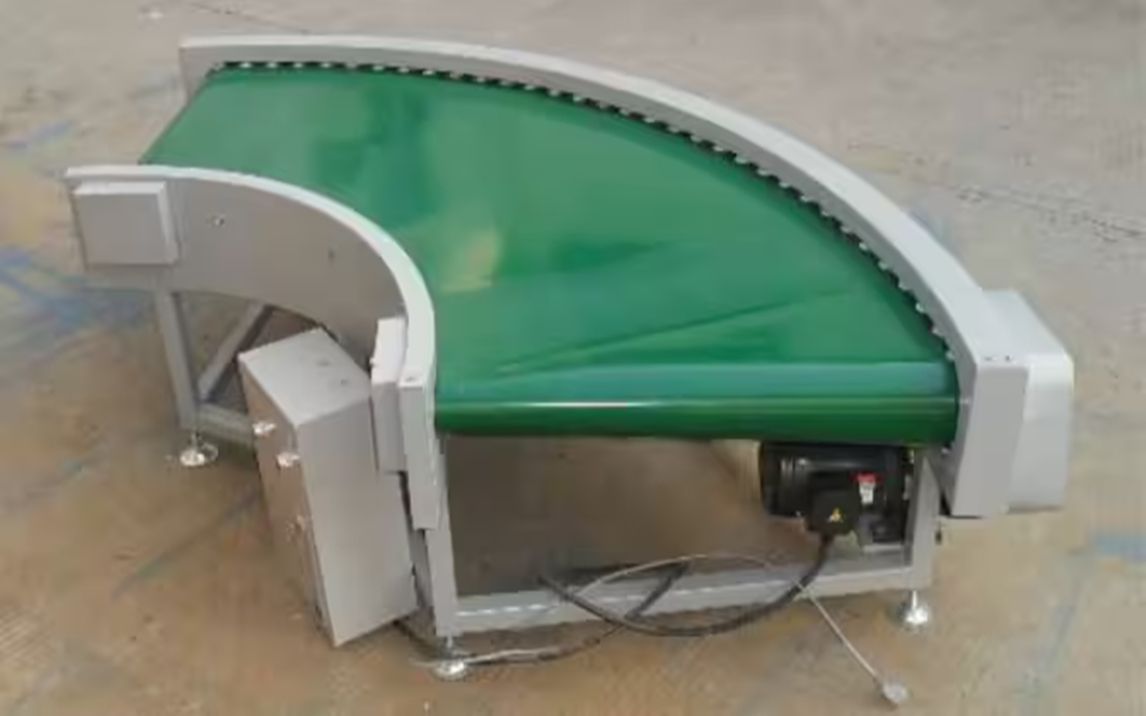 转弯型皮带输送机的设计