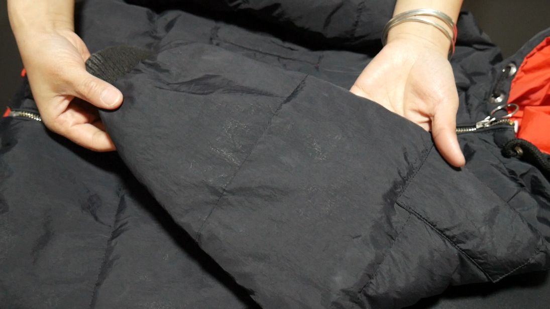 羽绒服洗后总是结块成坨?教你一招,衣服快速变蓬松,方法太棒了