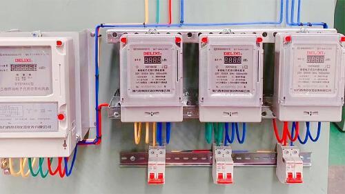 物业电工连电表都不会看,难怪被叫勤杂工,教你一招,轻松看懂