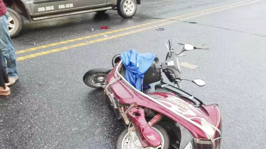 近一半交通事故死亡和电动车有关,面广量大,电动车立法迫在眉睫