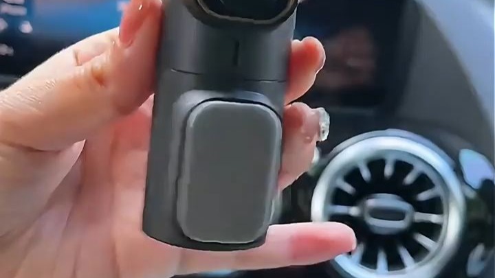 行车记录仪3K超清影像,夜间也能清晰抓拍,出行更安心。实测高速、...