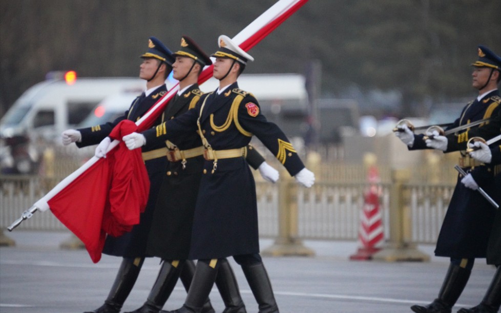 北京又降温了,2月23日天安门升国旗时间6点58 分