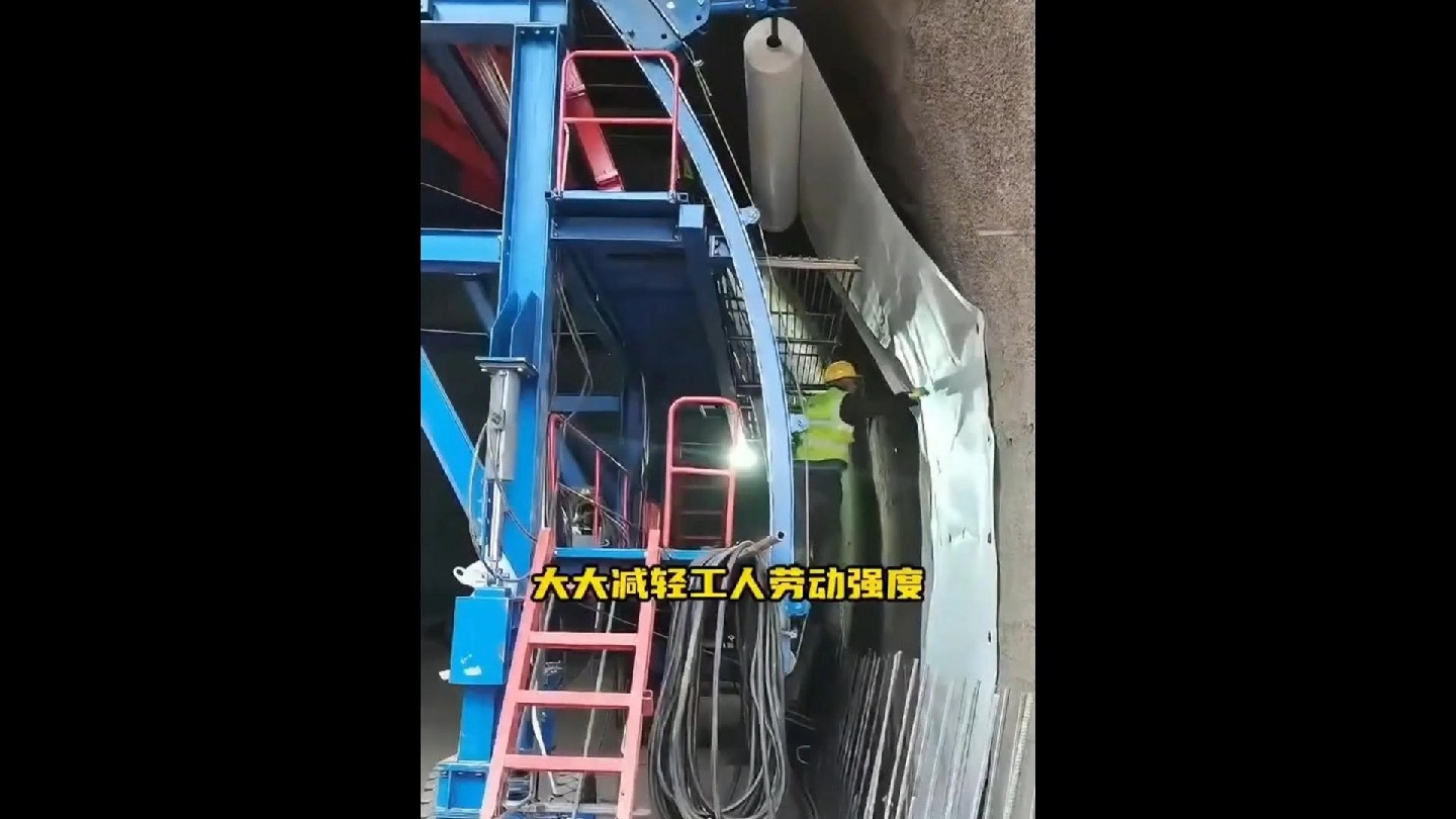 ...常与液压仰拱栈桥、自动浇筑衬砌台车等设备配套使用,覆盖隧道施工...