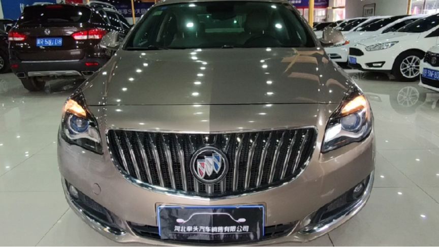 7.5米,自动挡,别克君威。