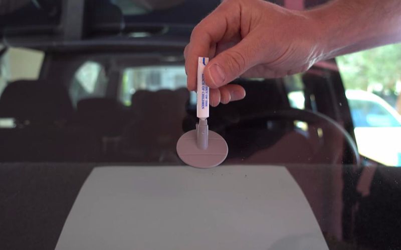 车玻璃被石子弹了,可以补好再用吗 ?