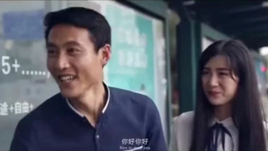 一模一样,对就是这样,别尴尬!