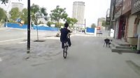 山地车练抬头(后轮骑)