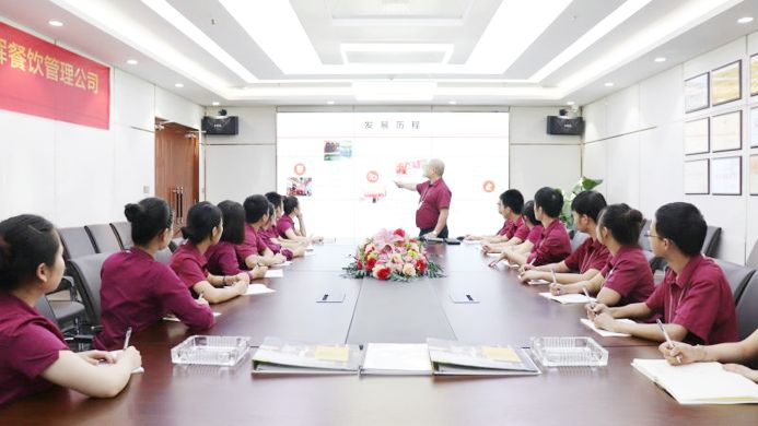 重庆十大火锅排名——朝天门防空洞老火锅四川加盟商真实案例!