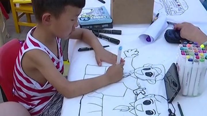 新花园社区开展童心共绘中国梦主题绘画活动