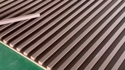 实木格栅与木饰面板完美搭配