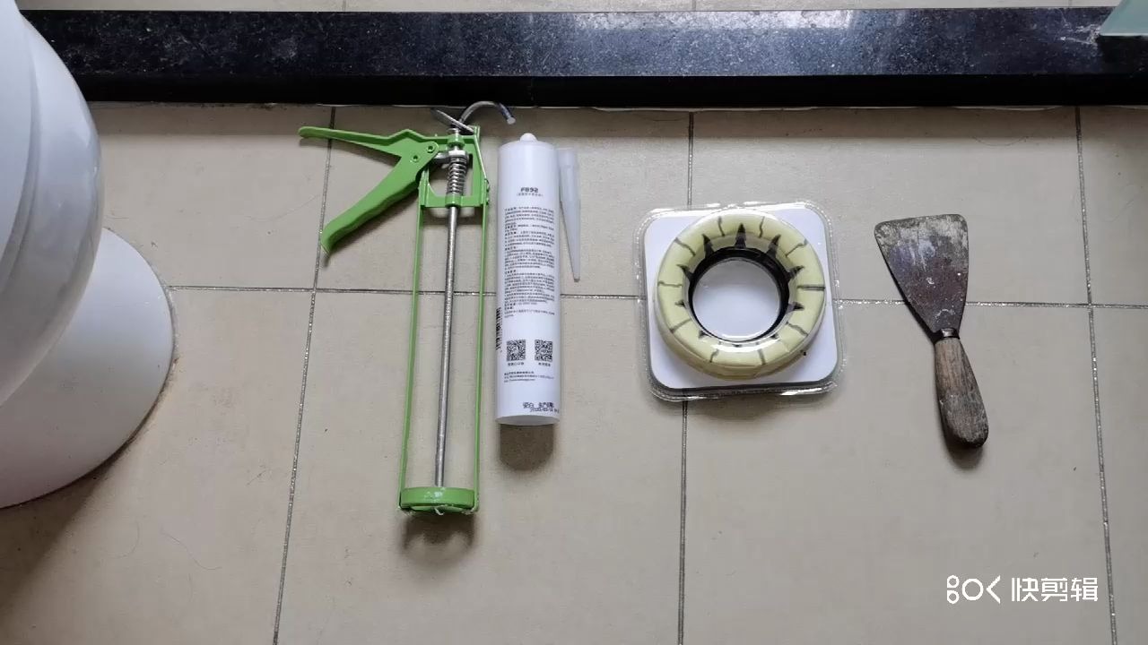 更换马桶坐便密封圈密封胶