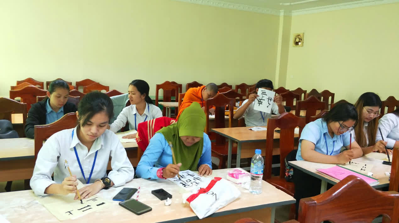 汉语文字和西方字母,为何会有很大的差异呢?