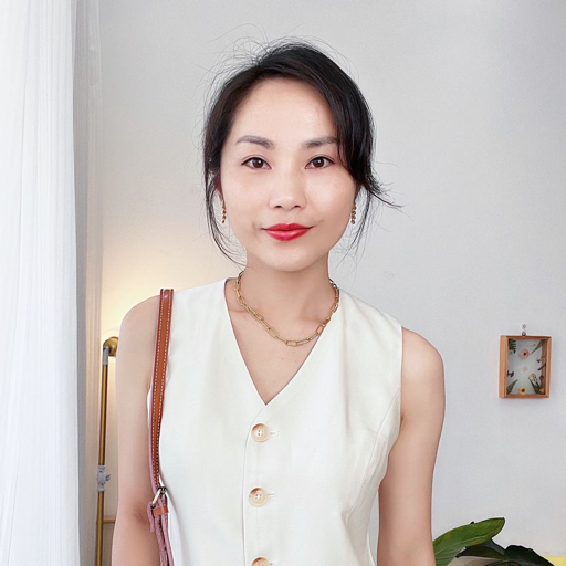 蓓小西 