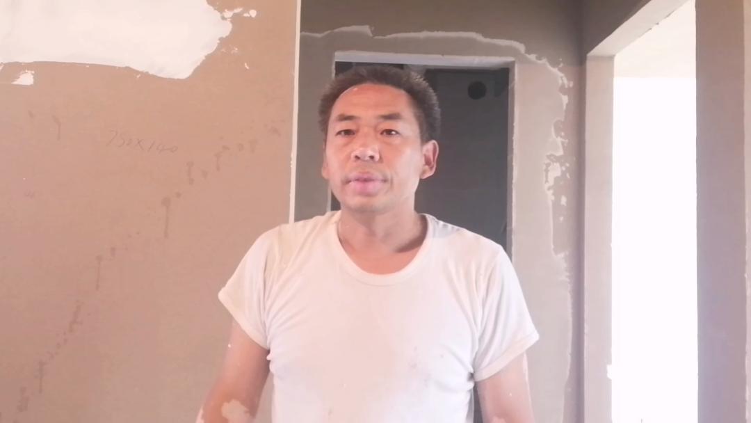 要想刮腻子墙面平整,墙角需要安装阴阳角条很重要,安装流程详解