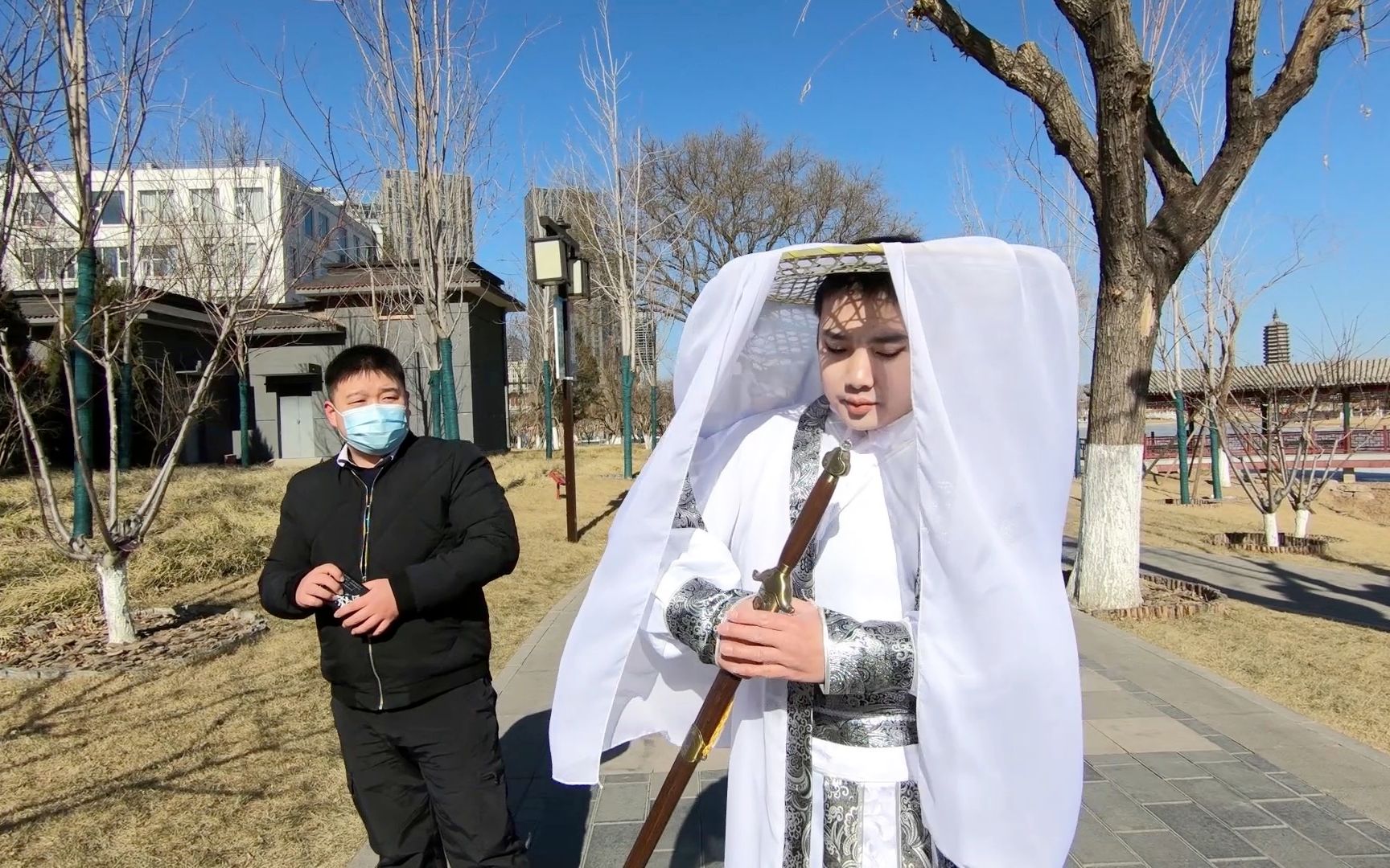 新华街道五彩袖标志愿服务团队2021武侠穿越版创意宣传片《福星...