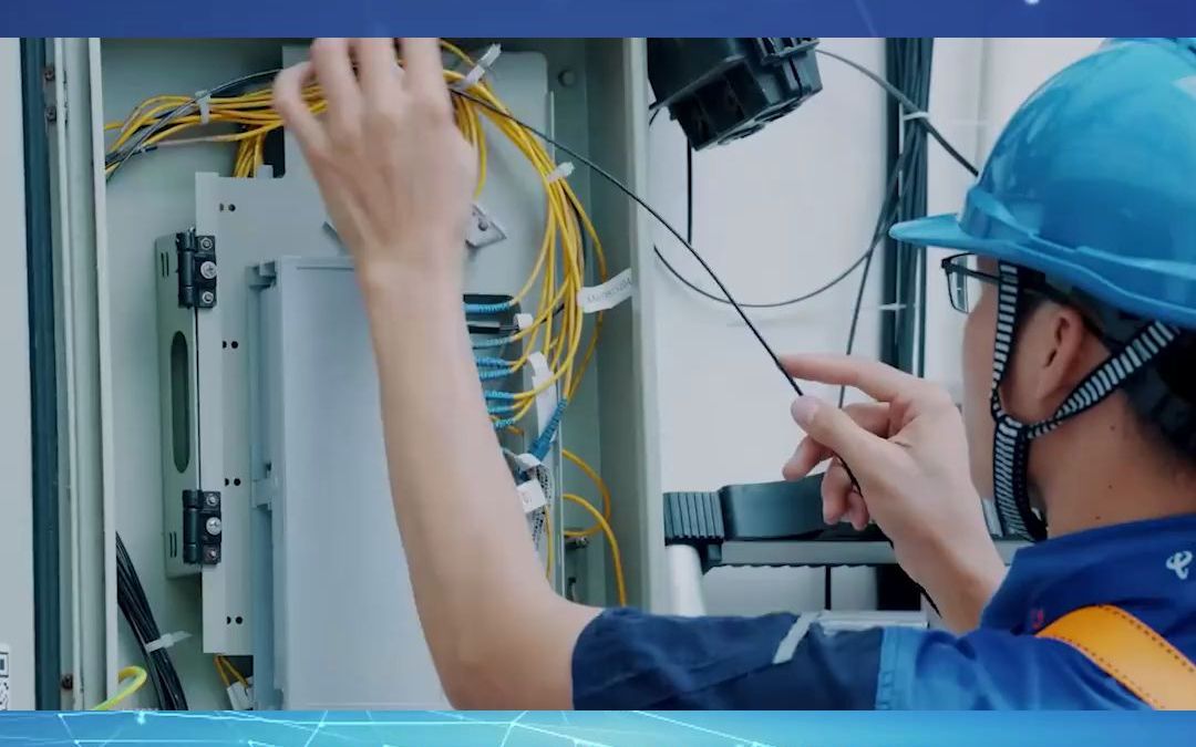 中国电信建成首个新型城域网,有力支撑全行业数字化转型