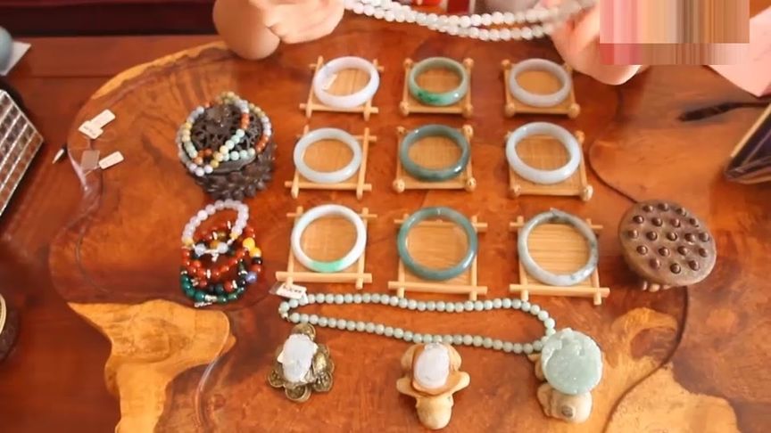 翡翠为什么被称为“玉中之王”?和玉石有什么区别