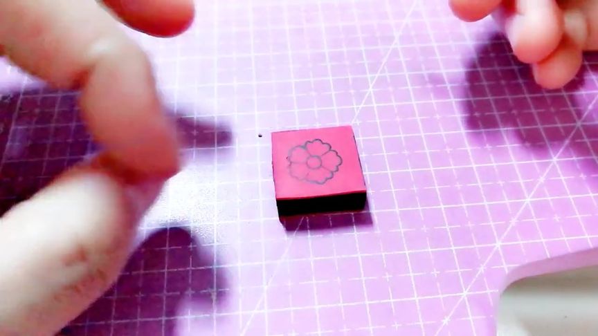 橡皮章雕刻小花朵教程