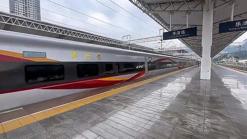 全国铁路7月1日实行新的列车运行图