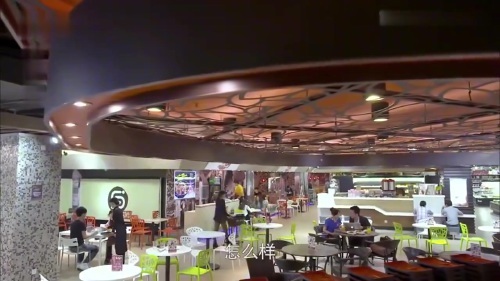 灰姑娘看完总裁创意,随手画出设计稿,总裁看完瞬间被惊艳