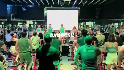 “有一天你会明白,感情不是付出就有结果”