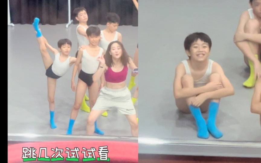 第八天舞蹈生男孩kino的现当代舞排练记录