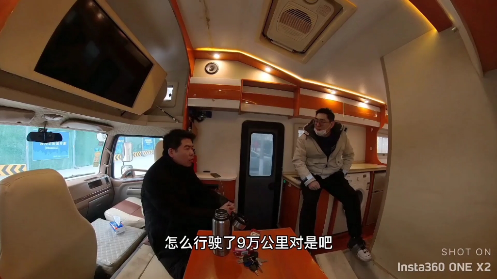西安某二手房车销售租赁,光明正大理直气壮篡改里程表,4万改9万,这是...
