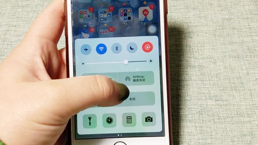 iOS手机如何利用自带功能互传文件,方法很简单,比蓝牙方便多了