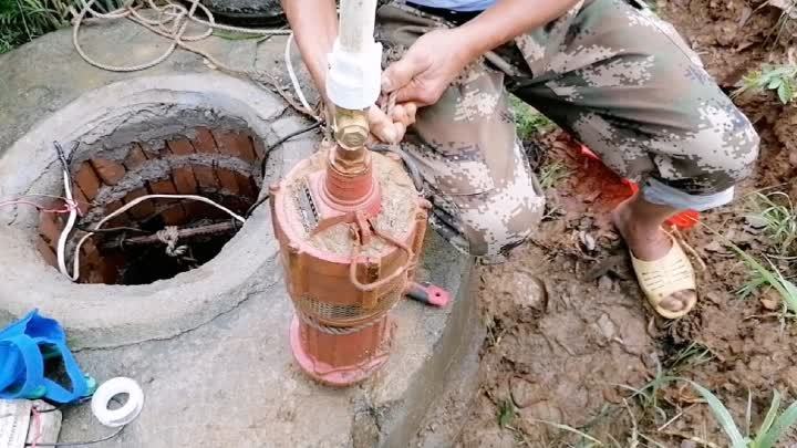 潜水泵突然抽水没有压力,问题一般出在管道上,水电张工教你解决