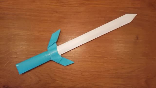 教你用纸做一把属于你自己的骑士长剑