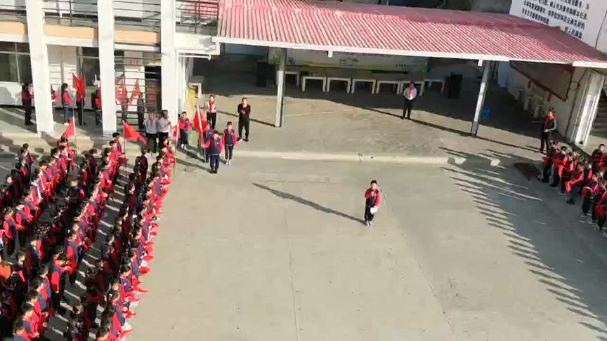 新一批少先队入队仪式之出旗#记录校园生活 #少年强则国强