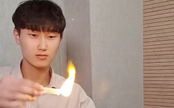 魔术表演难道真的这么有简单吗?