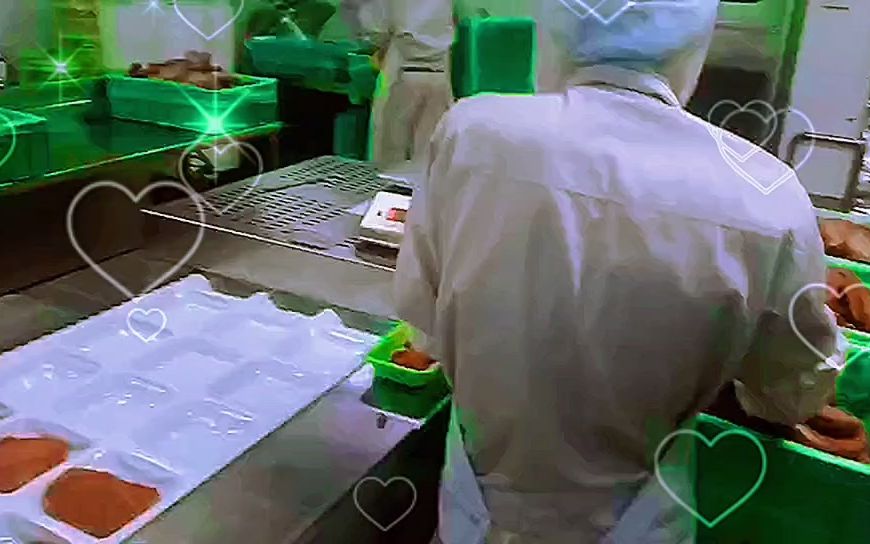 你们知道牛排是怎样进行真空包装的吗?牛排进行全自动打包会非常的...