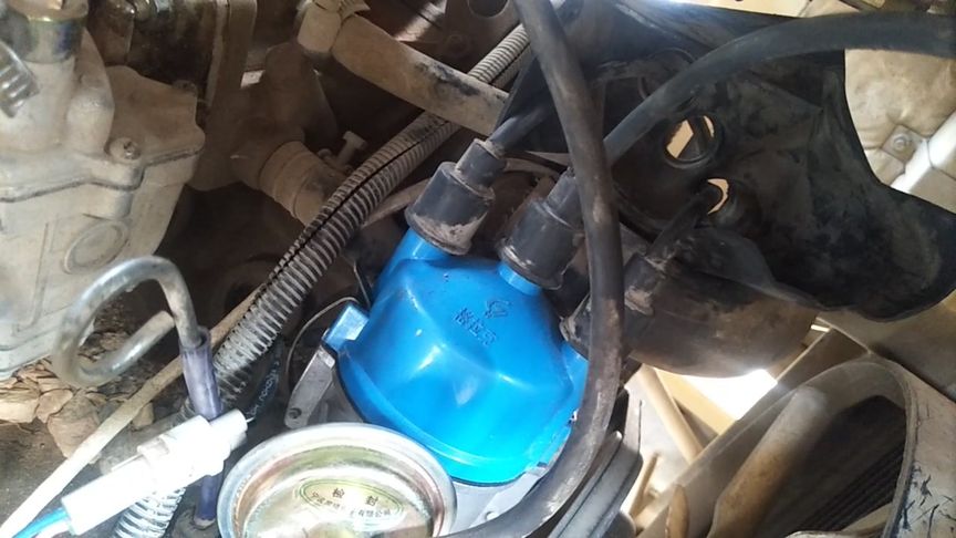 三轮摩托车276双缸发动机更换分电器