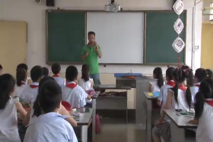 【获奖】人教版小学美术四年级下册《第16课 千姿百态的帽子》四川...