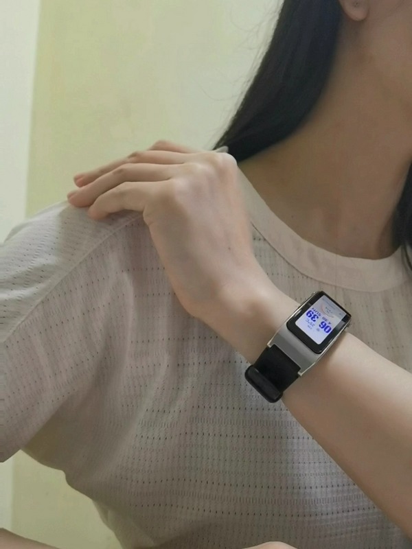 华为商务通话手环B7之健身穿搭