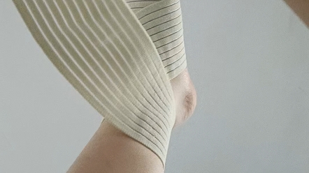 预防崴脚,用弹性绷带怎么自己解决,(本人内翻崴脚为例)