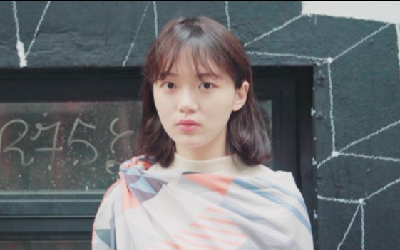 女孩儿都会爱的,用几何图案说话的丝巾