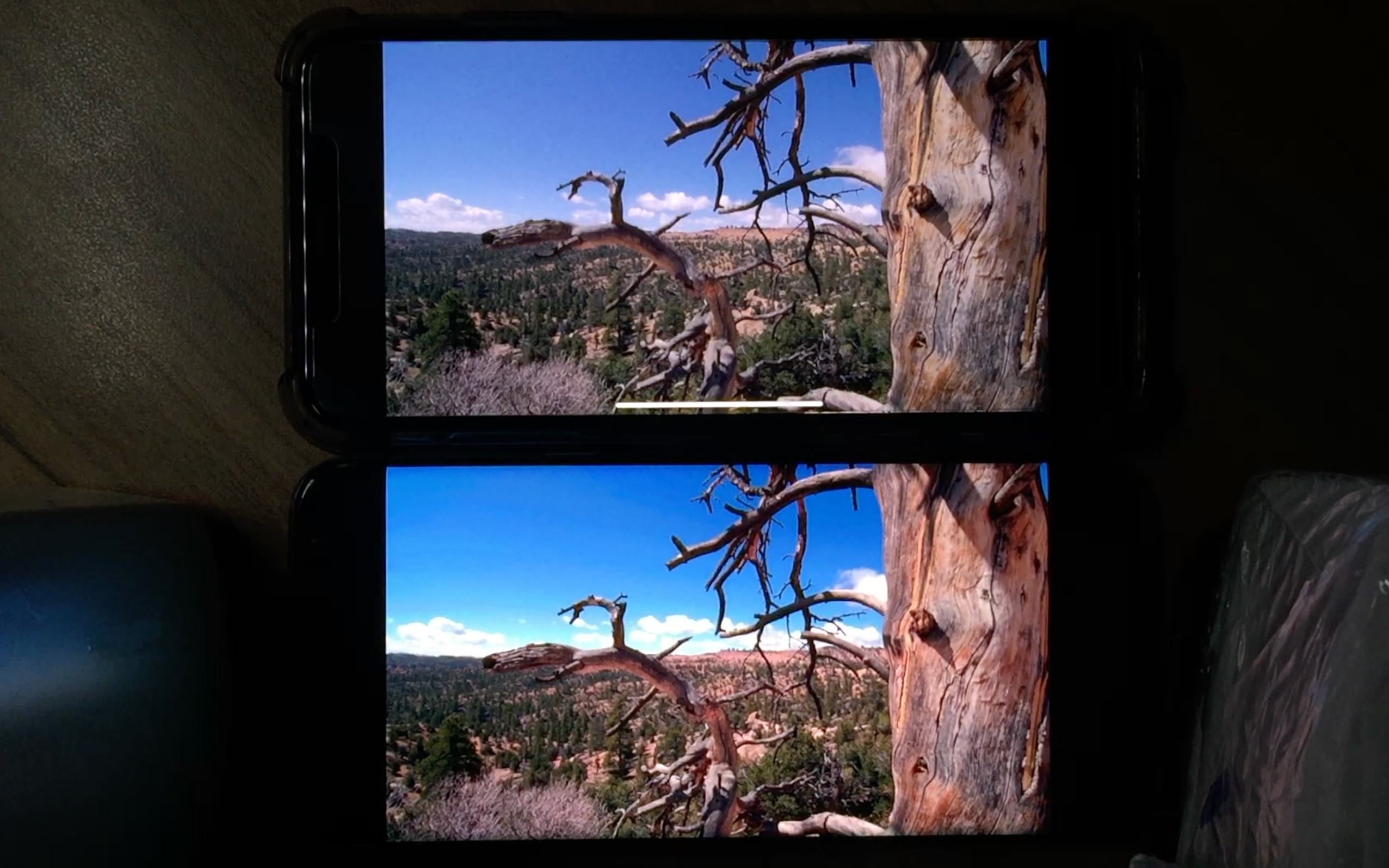 【屏幕测试】苹果iPhone XS MaxVS三星Galaxy S8+播放4K HDR10...