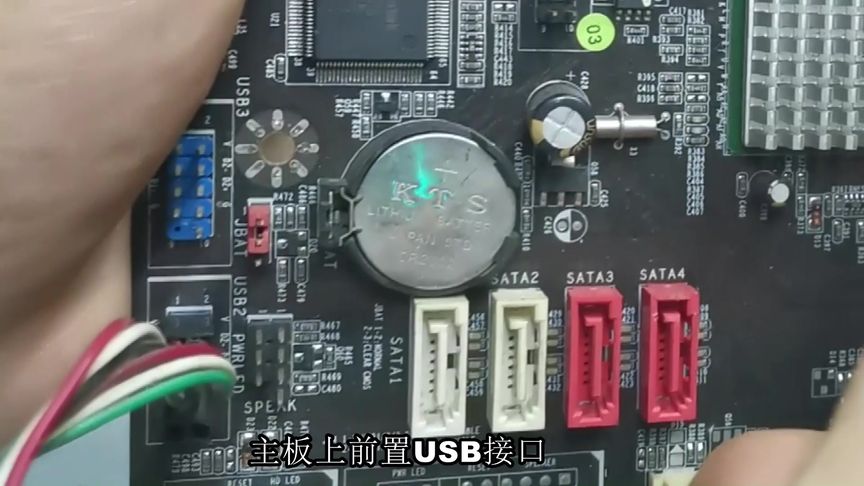 机箱连结主板的接口除了前置USR和AUDIO 有时没分正负极这样对吗