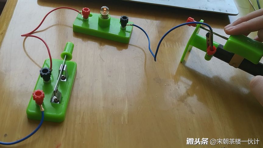 滑动变阻器的接法