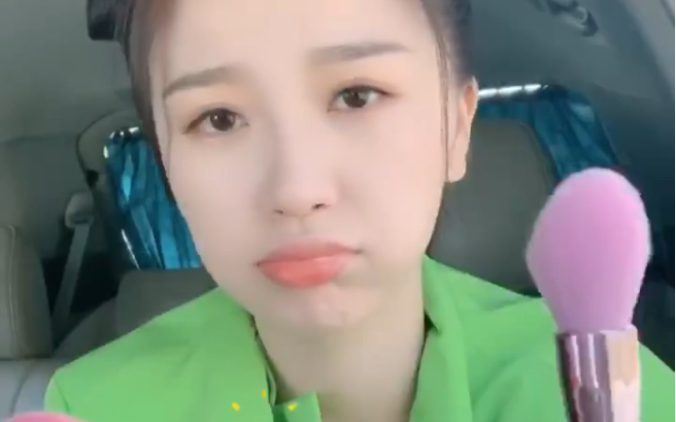 虞书欣日常怀疑是假货系列!也太可爱了吧欣欣的少女心