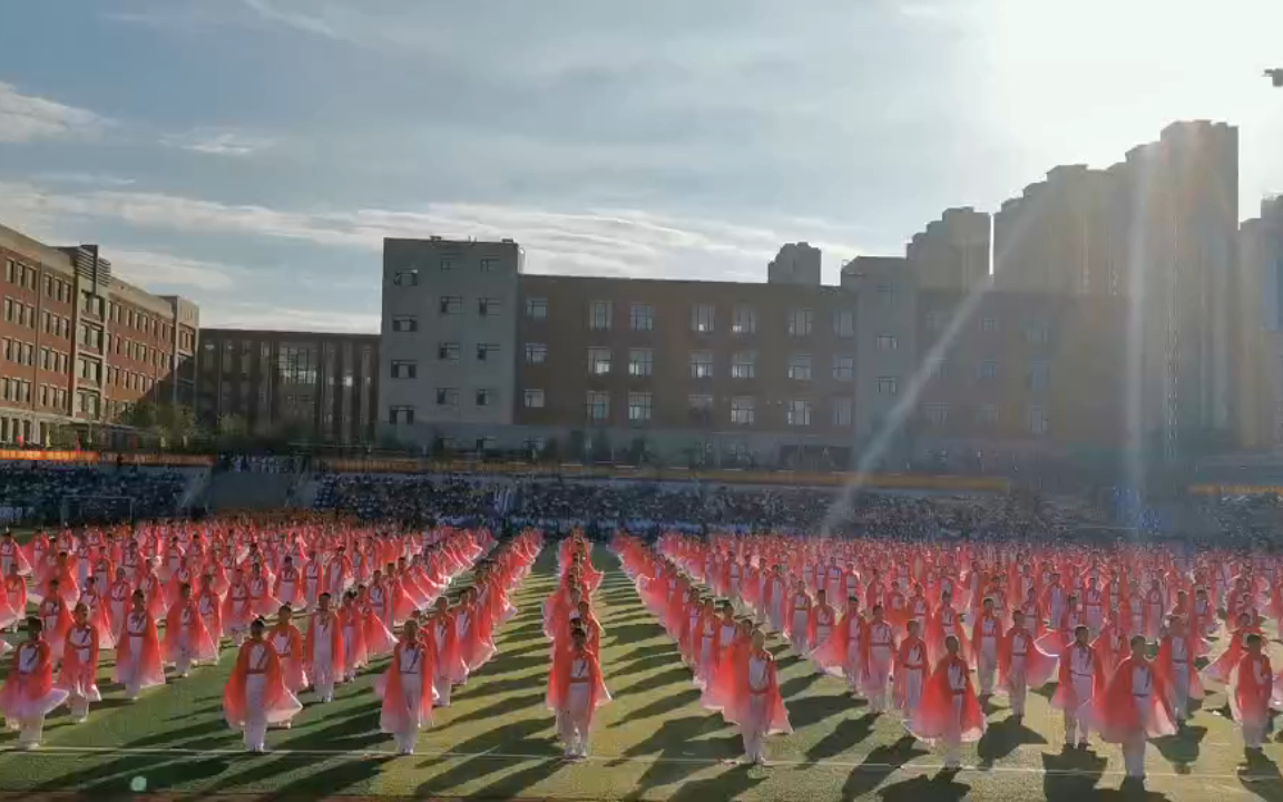 秋季运动会中小学团体操表演,这也太仙了
