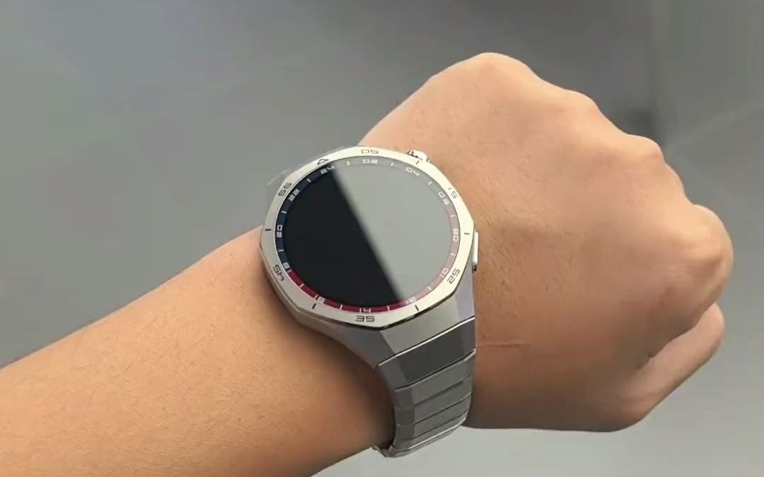 华为 WATCH GT5pro蓝宝石镜面搭配三款表带,你更钟意哪一款数码...