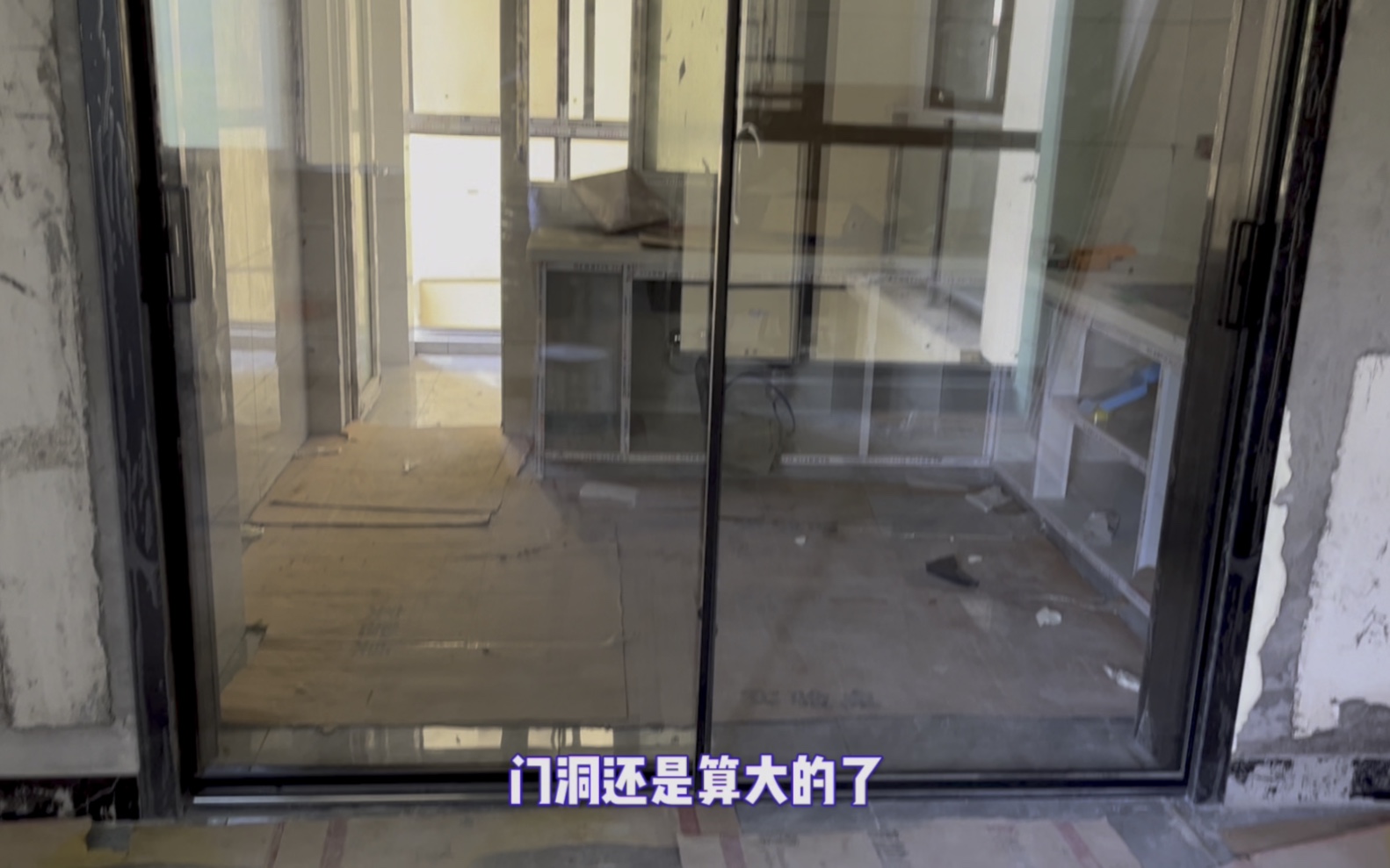 厨房门洞宽2米×高2.4米,做这种推拉门价格美丽质量又好,又耐用