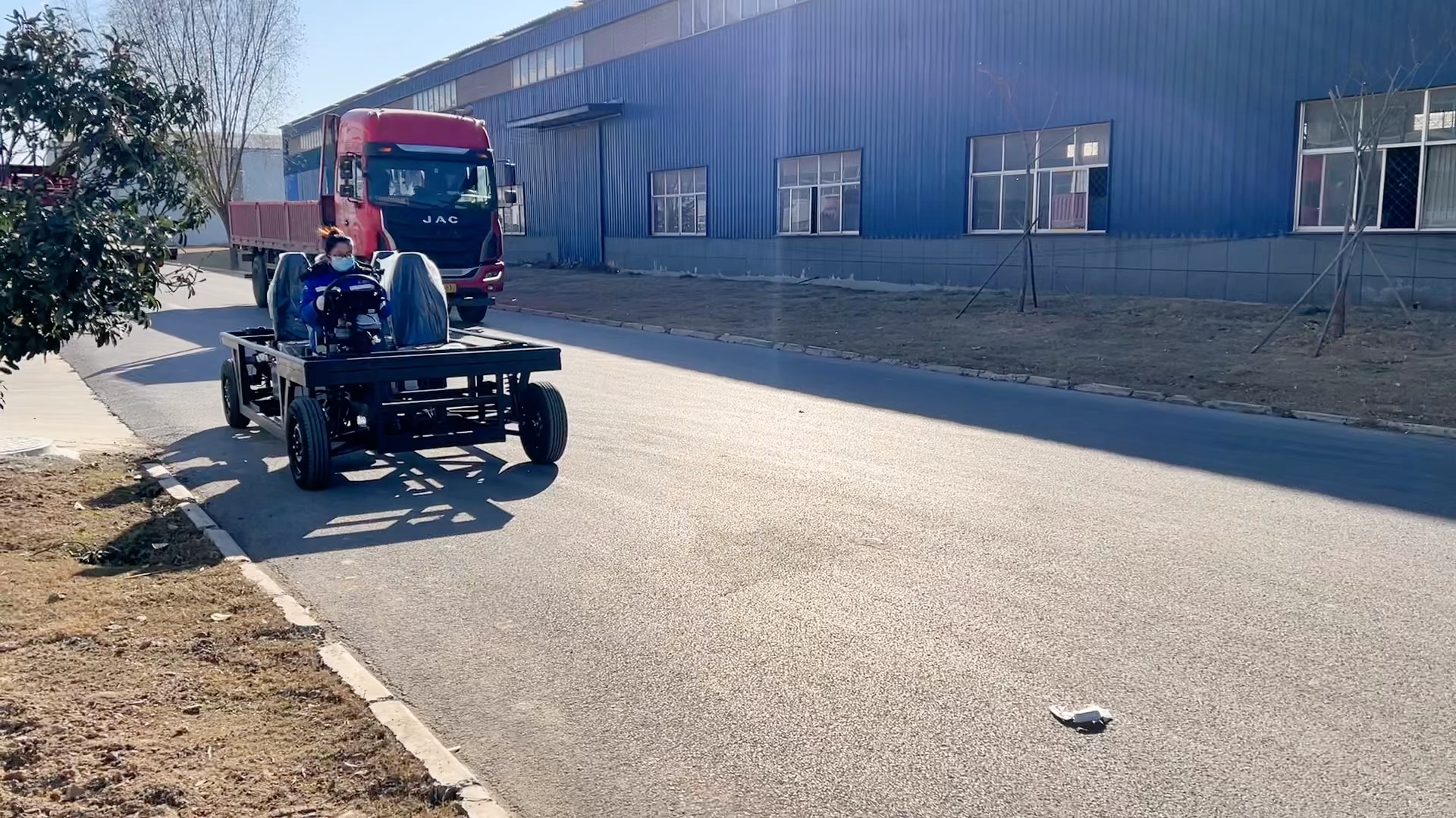 智能线控底盘 遥控驾驶 人工驾驶 串口屏幕控制多种模式可切换 可接入...